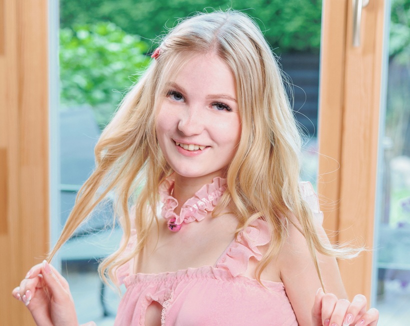 Zoe Reveals How She Uses ETFs and Index Funds to Grow Her Savings - The ...