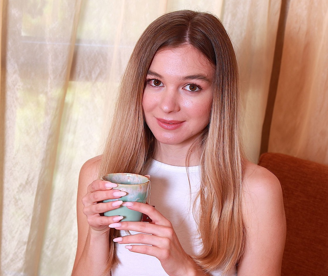 Emma Shares Her Financial Investment Journey to Early Retirement - The ...