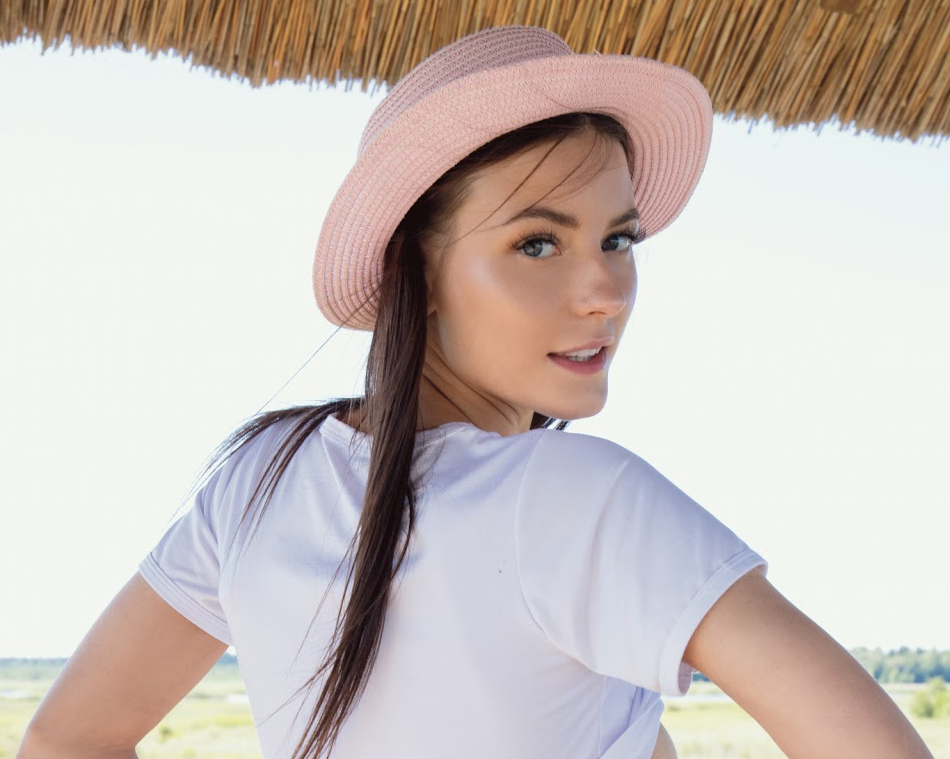 Avery Collins Explains the Best Vitamins & Supplements for Immune ...